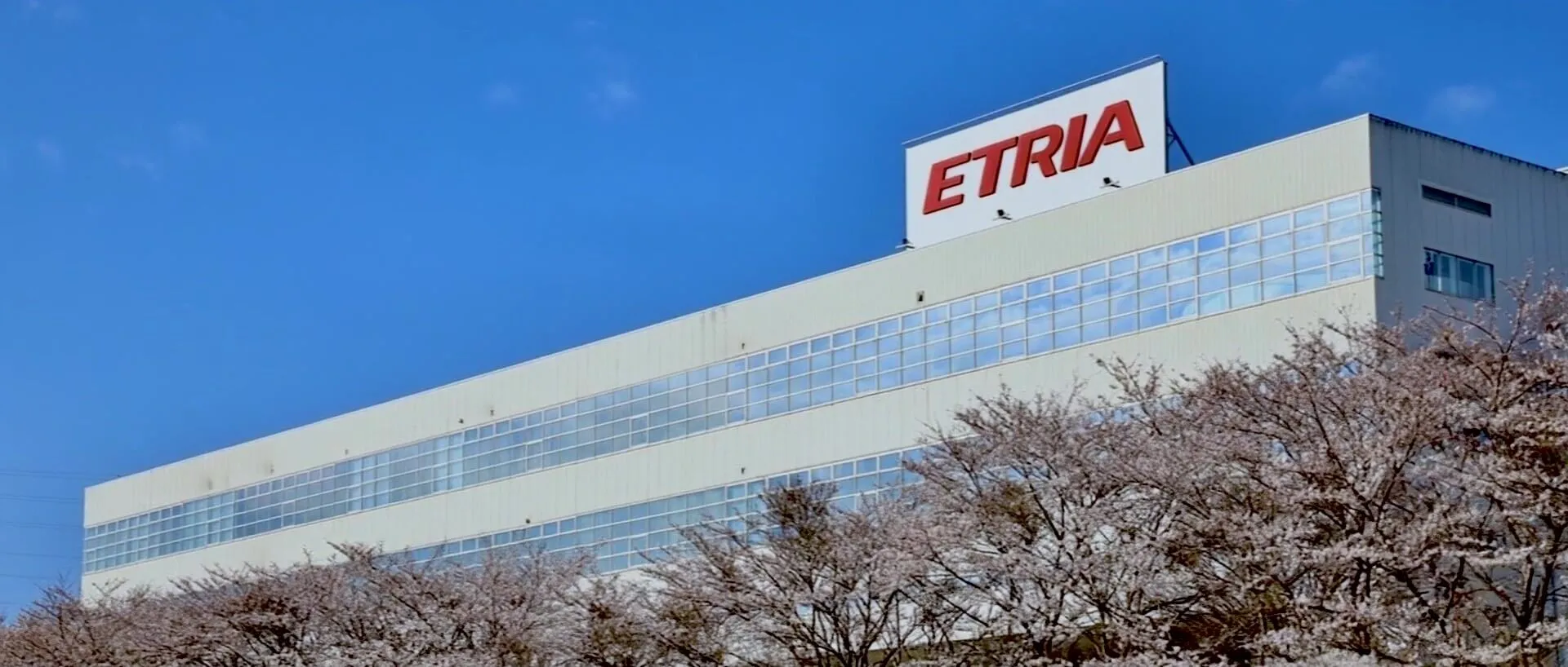 ETRIA Optimizes Its Production Lines with a Virtual Twin Before ...